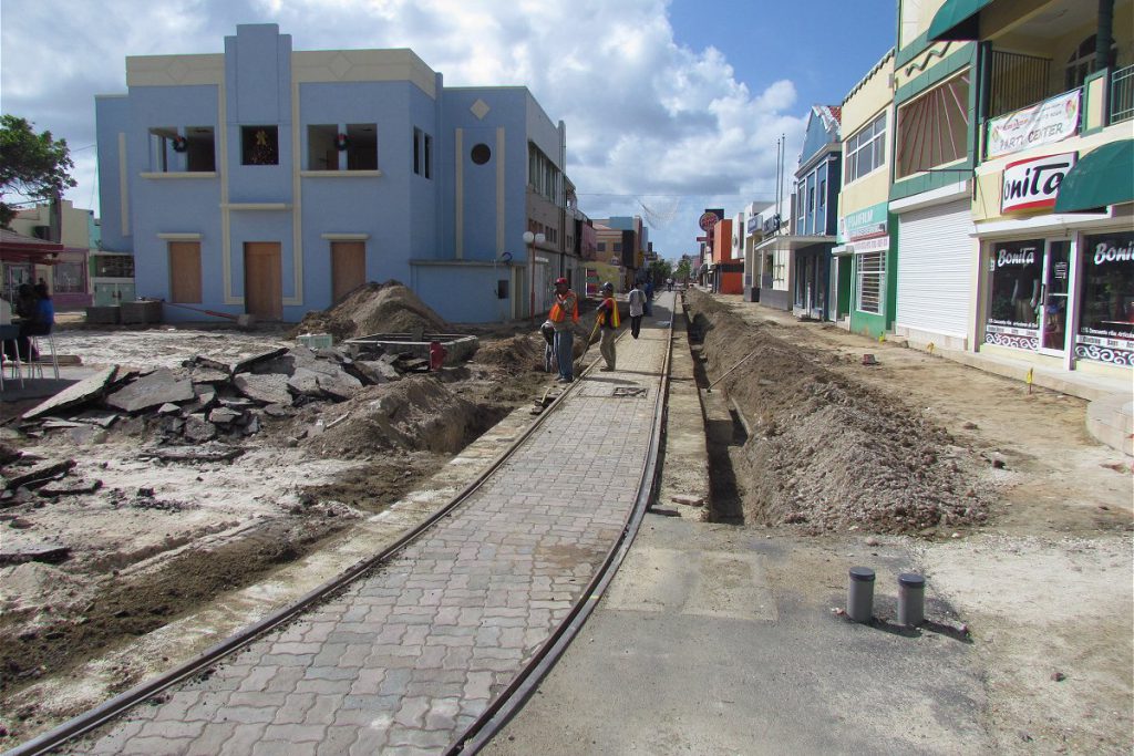 Tramway Oranjestad (Aruba) - FAVAS.NET